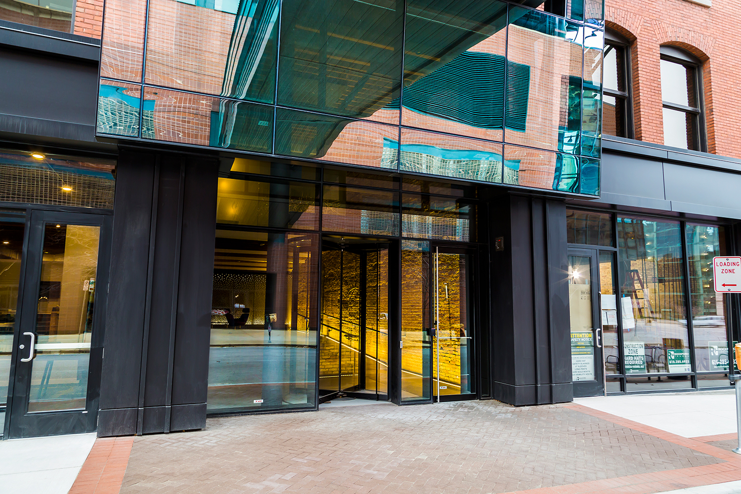 25 Ottawa - Vos Glass LLC