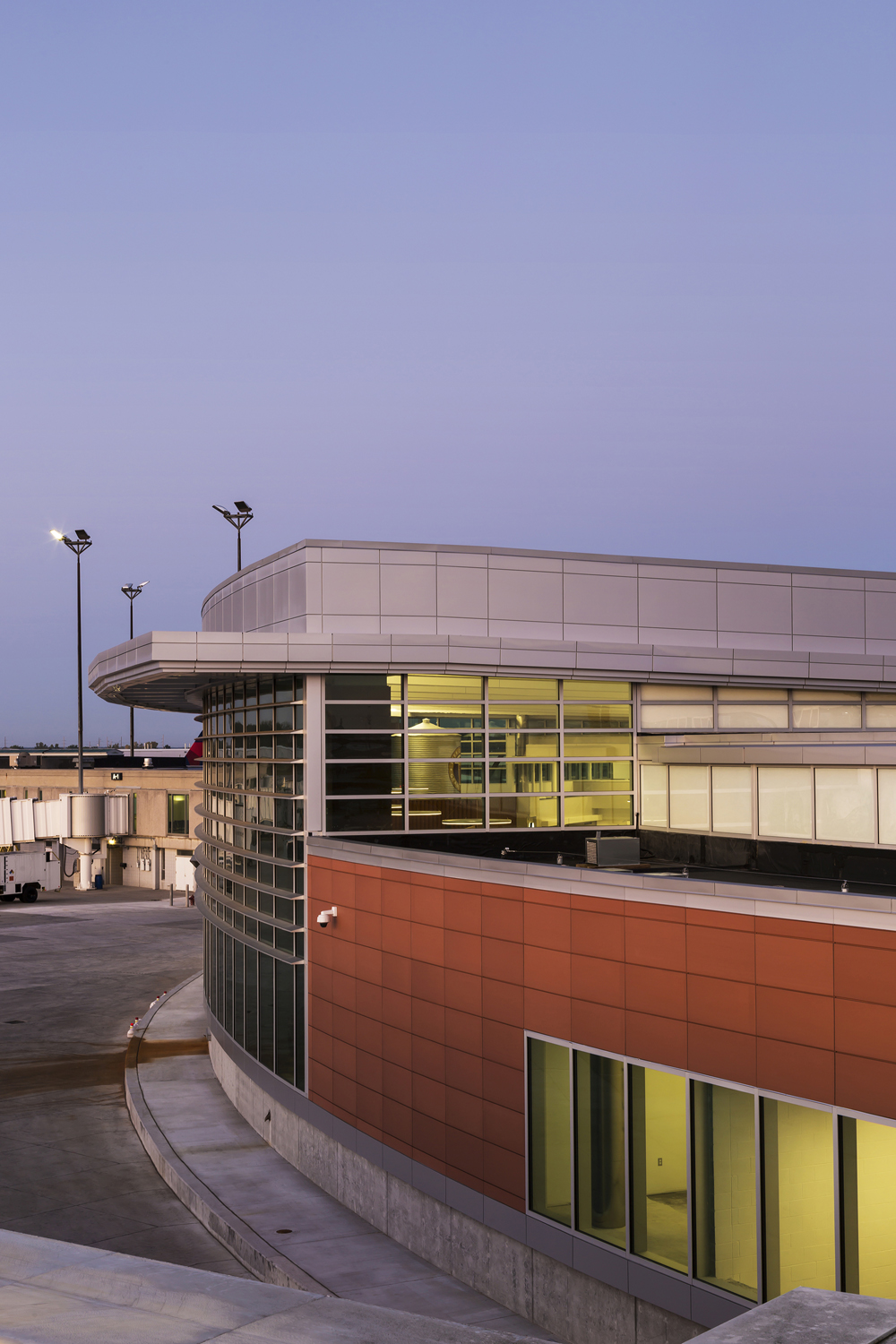 Gerald R. Ford Airport - Vos Glass LLC