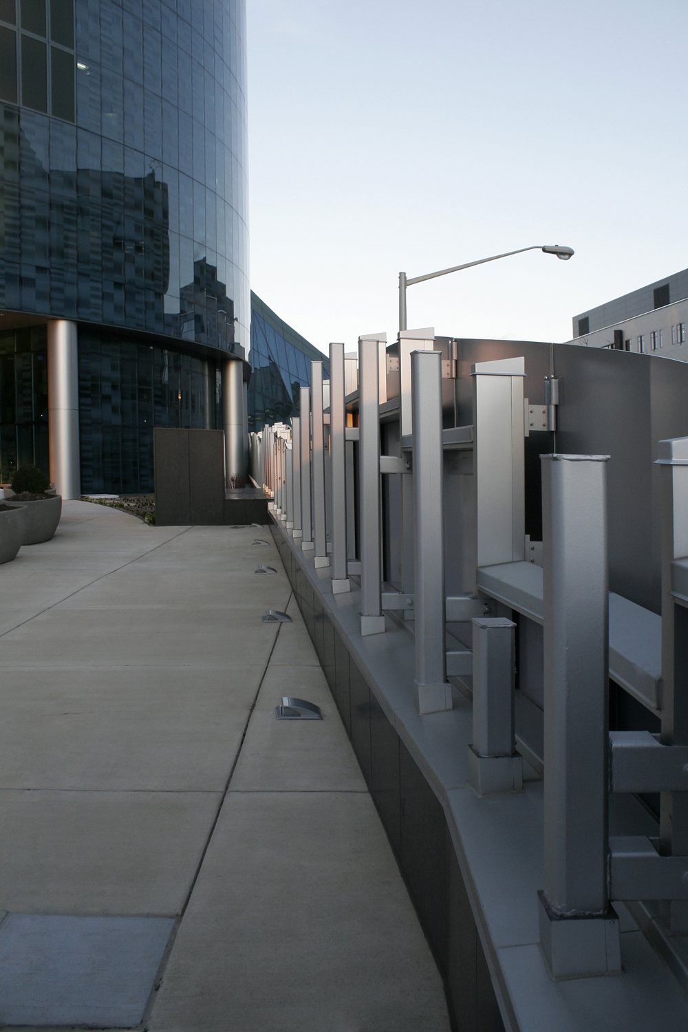 Helen DeVos Children's Hospital - Vos Glass LLC