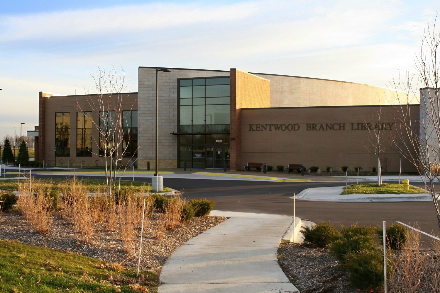 Kentwood Library - Vos Glass LLC