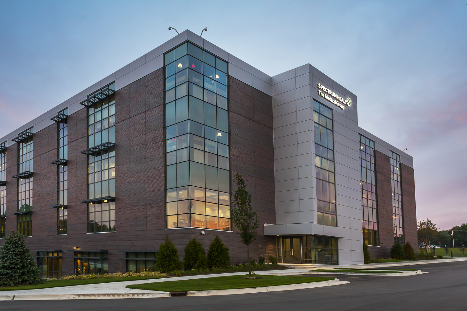 Spectrum Health East Beltline - Vos Glass LLC